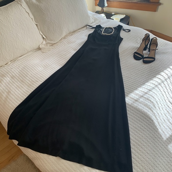 Nicole Miller | Dresses | Nicole Miller Long Lbd Breakfast At Tiffanys ...